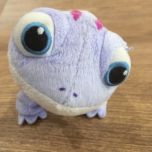 Disney | Toys | Bruni Walk And Glow Fire Spirit Salamander Disneys ...